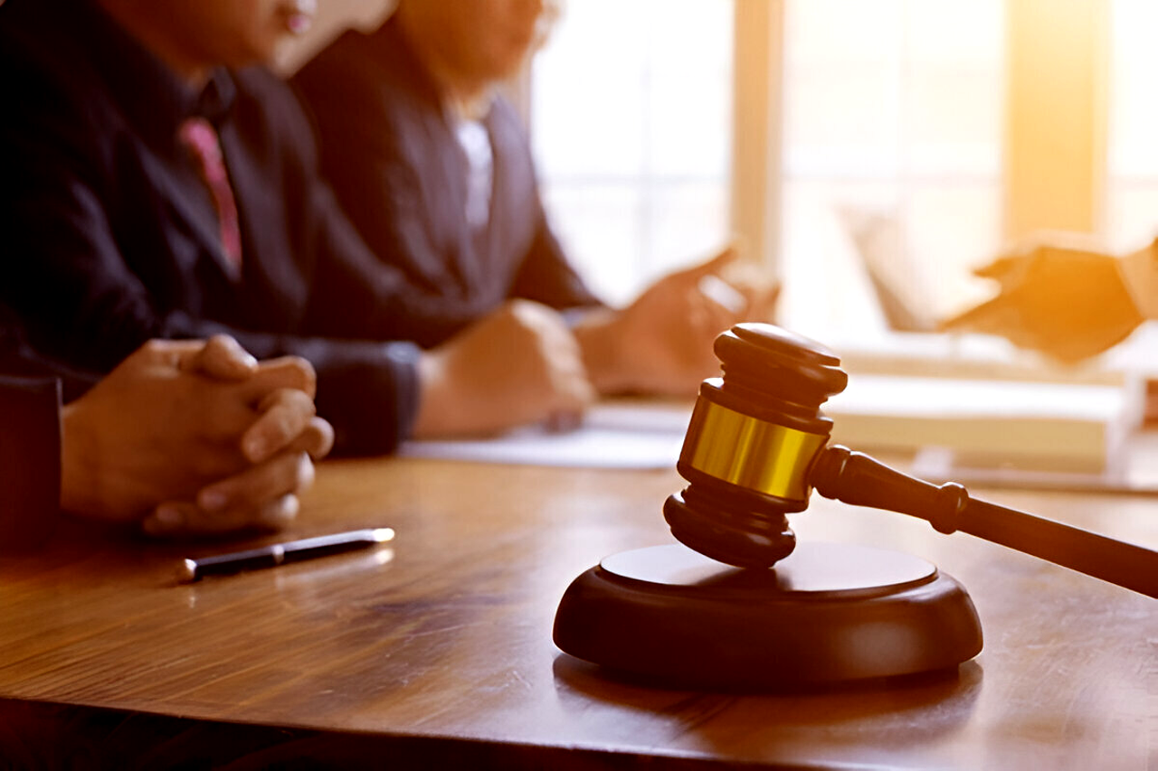 Elder Care Legal Issues in Ohio: A Guide for Families - LawyerFlux