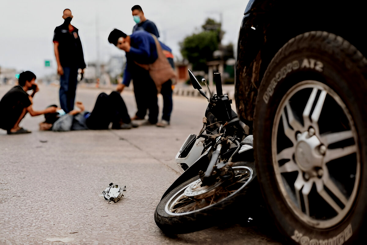 How to Win a Motorcycle Injury Case in Arizona - LawyerFlux